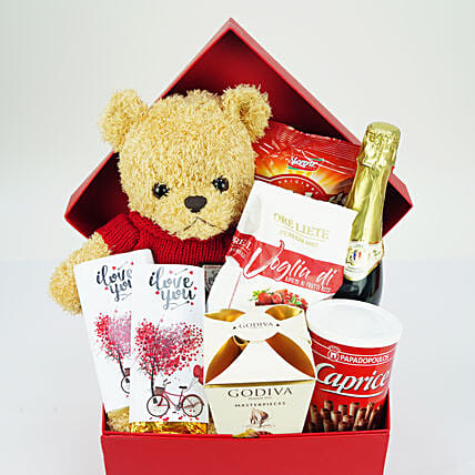 Online Box Of Love Gift Delivery in Egypt - FNP